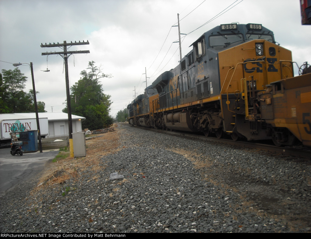 CSX 885